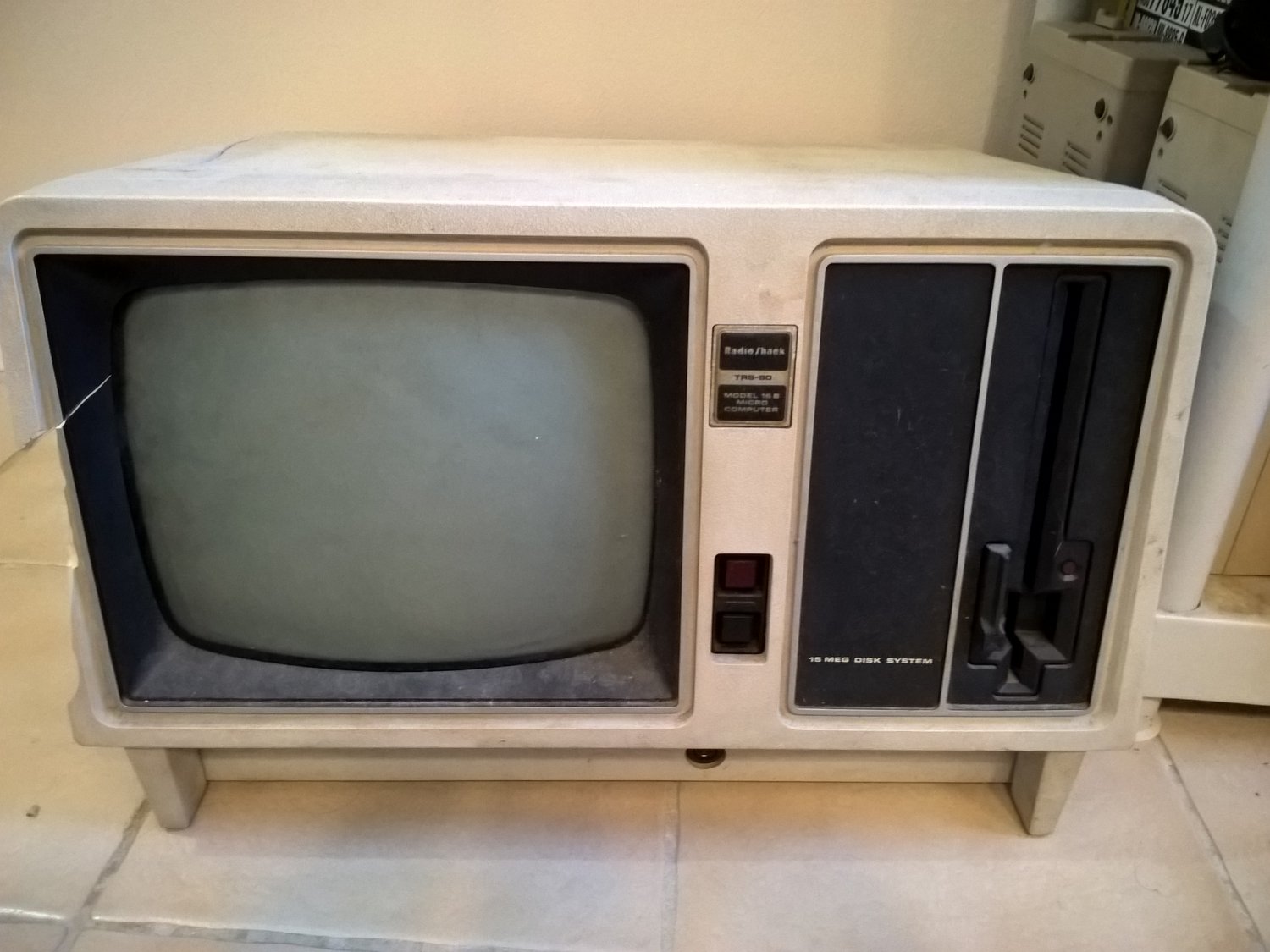 TRS-80 Model 16B W/ 15MB Hard Drive, Tandy Radio Shack (As-Is)