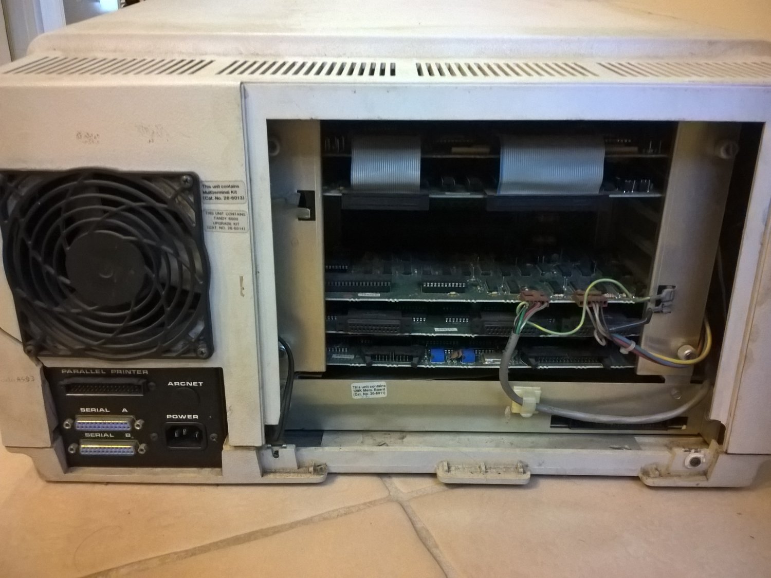 TRS-80 Model 16B W/ 15MB Hard Drive, Tandy Radio Shack (As-Is)