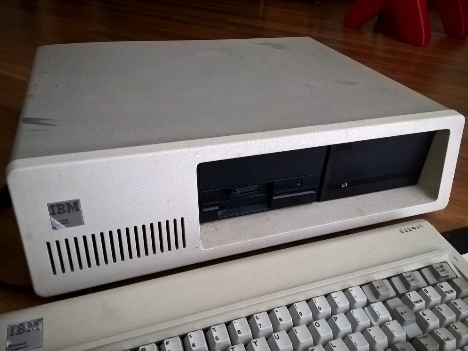 IBM PC/XT Model 5160 W/ ST412 Hard Drive, TESTED, Seagate