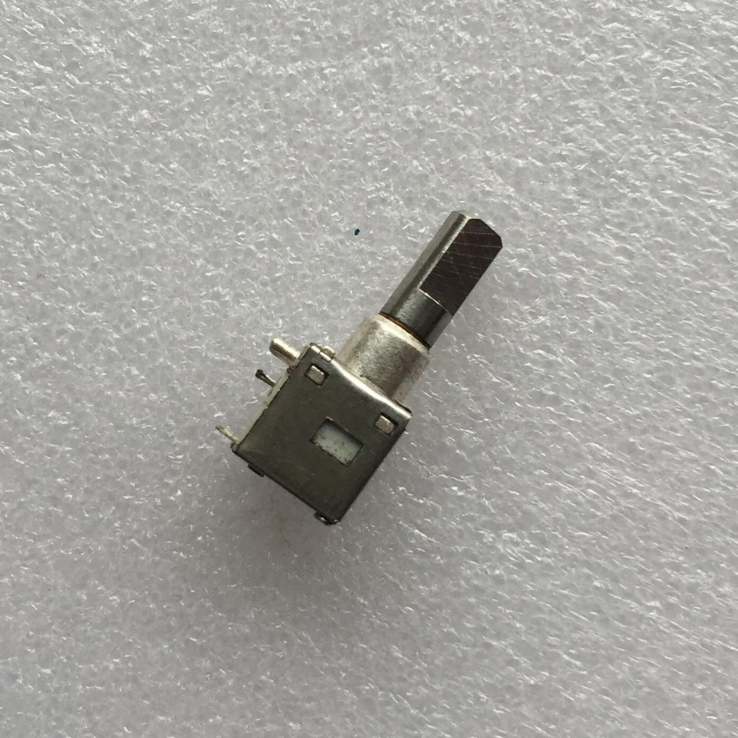 Volume Control Switch for motorola XPR7580 DGP5050 DGP8050 Portable Radio