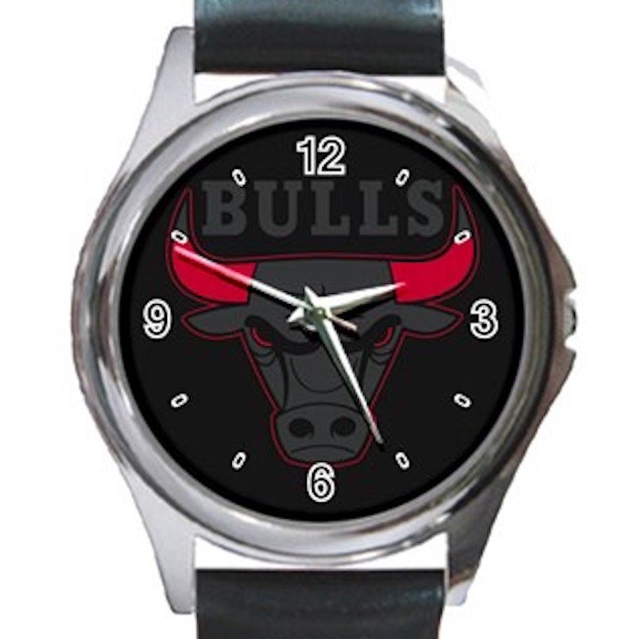Chicago Bulls Basketball Logo Unisex Round Silver Metal Watch