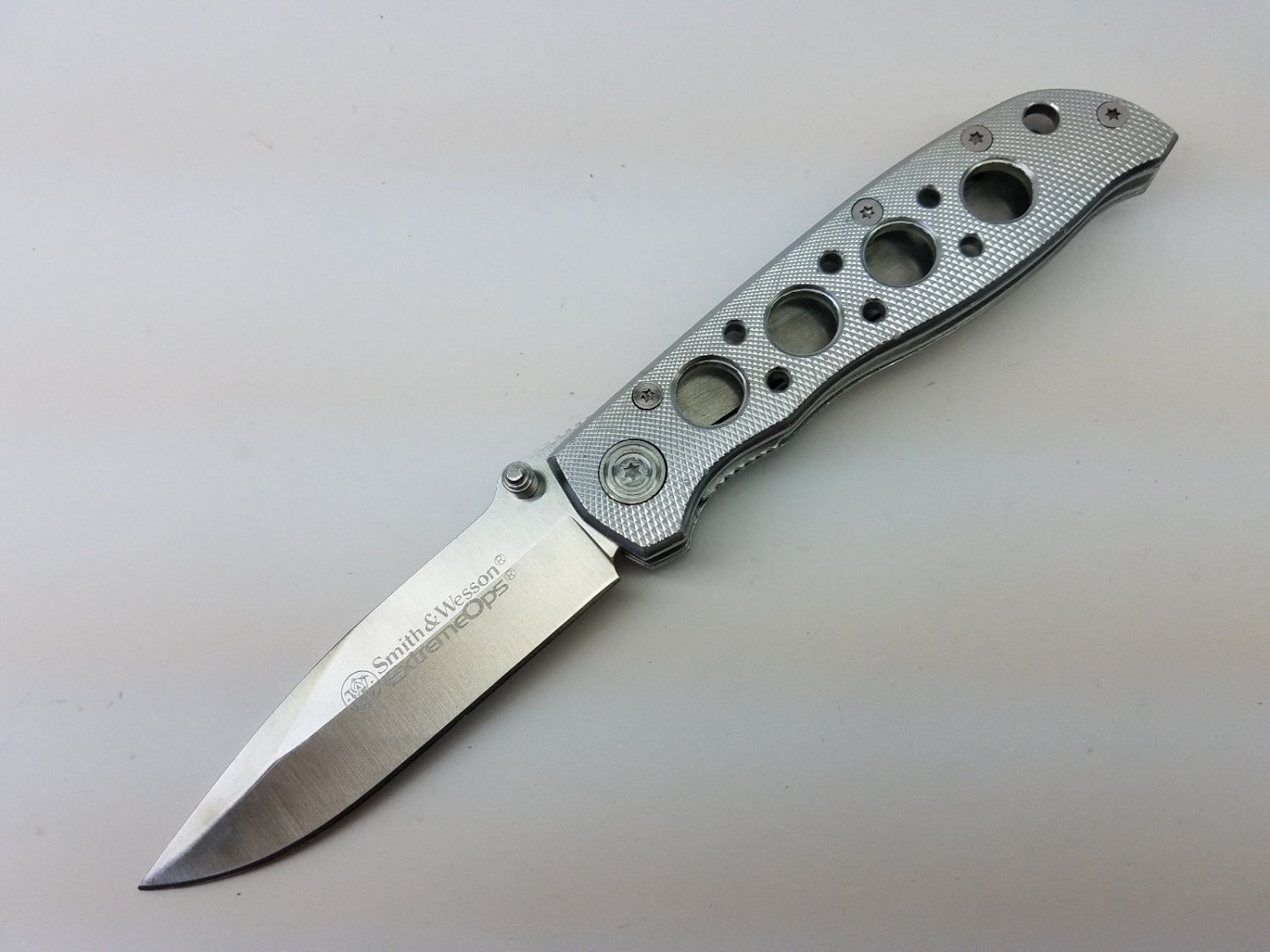 Smith & Wesson Extreme Ops CK105H Liner Lock Folding Knife Drop Point Blade