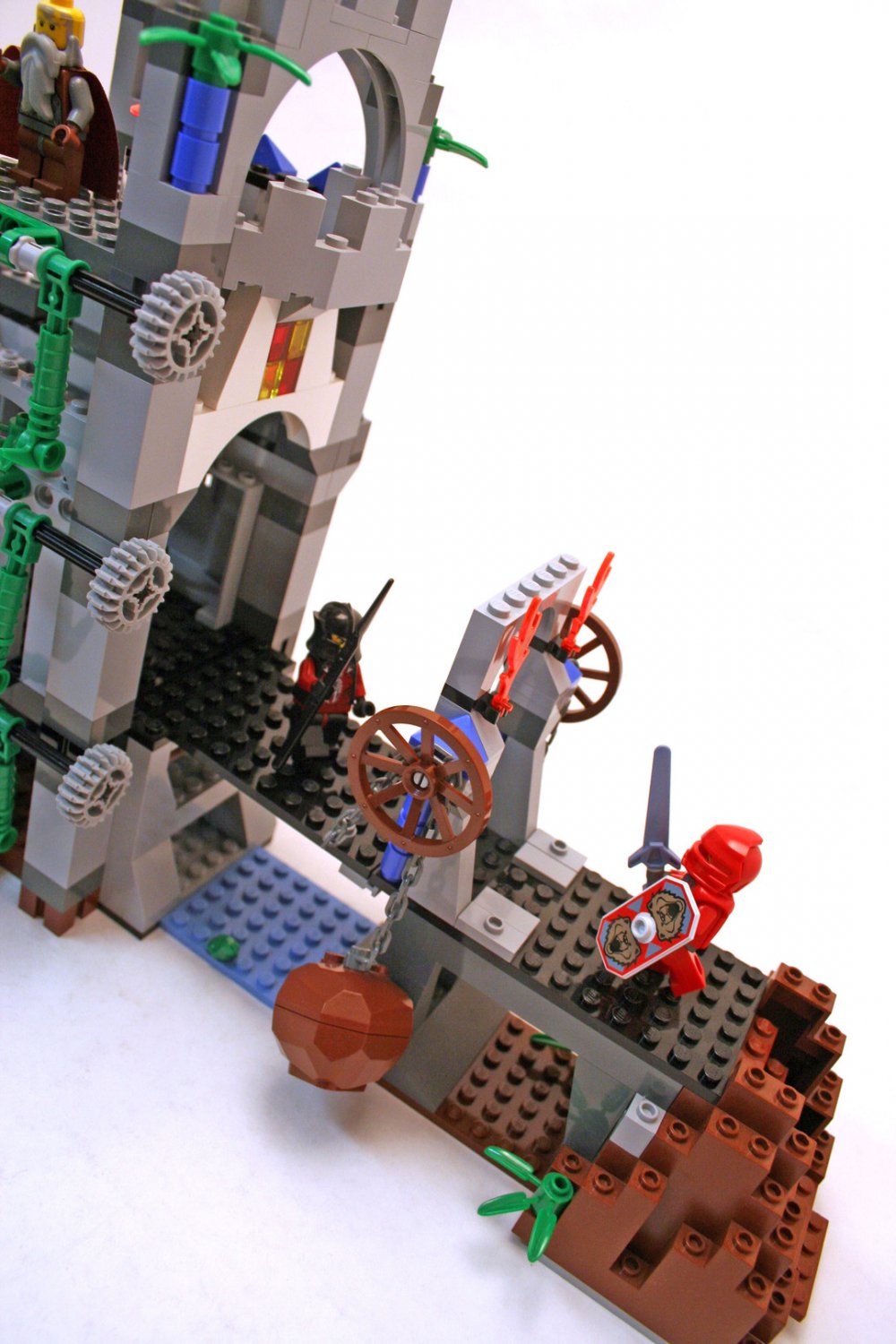 LEGO 8780 Knights' Kingdom Citadel of Orlan Retiered and Rare
