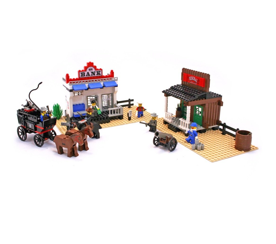 LEGO 6765 System Western Series Gold City Junction Retiered and Rare