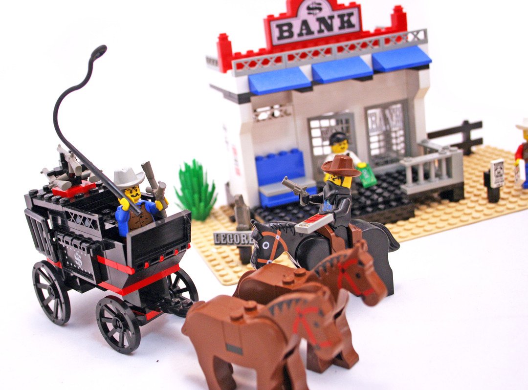 LEGO 6765 System Western Series Gold City Junction Retiered and Rare