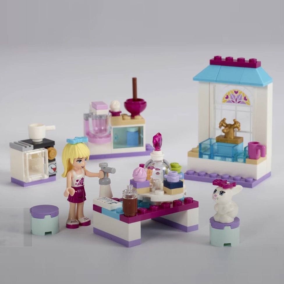 Stephanie's Friendship Cakes Friends Building Blocks Toys Compatible ...