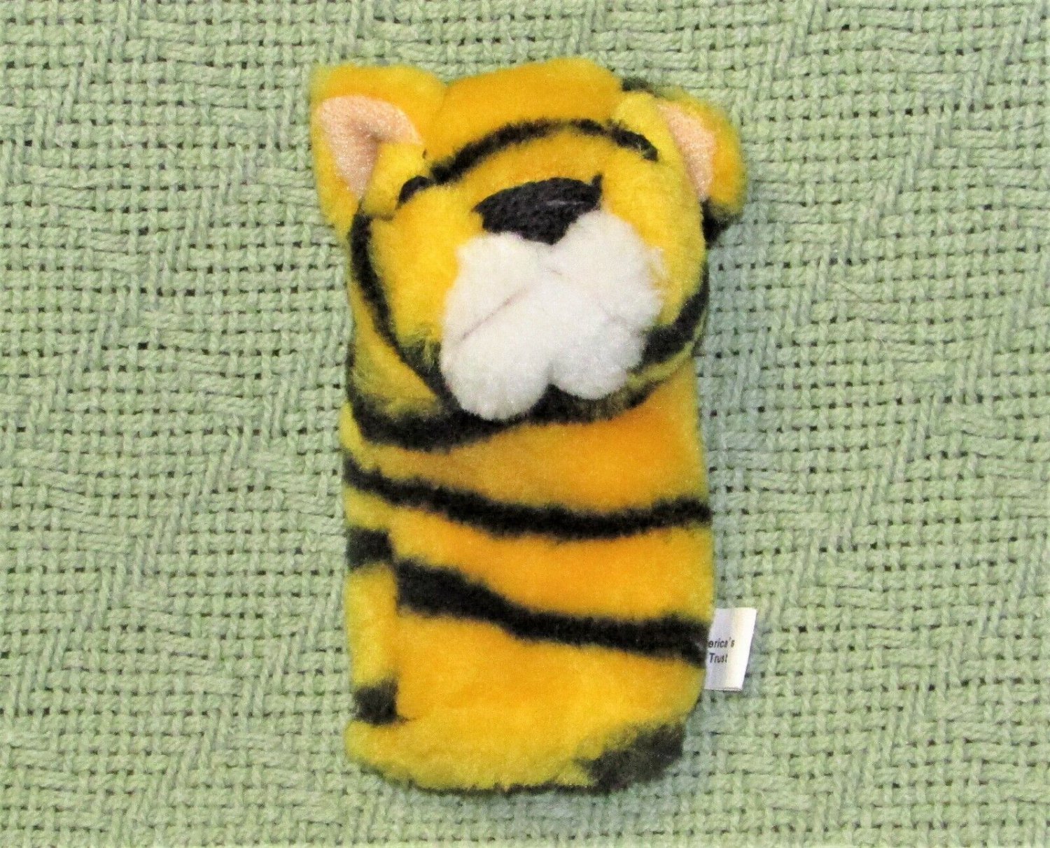 VINTAGE SONIC FINGER PUPPET PLUSH TIGER WILD CAT 1997 3.5" TOY AMERICA ...