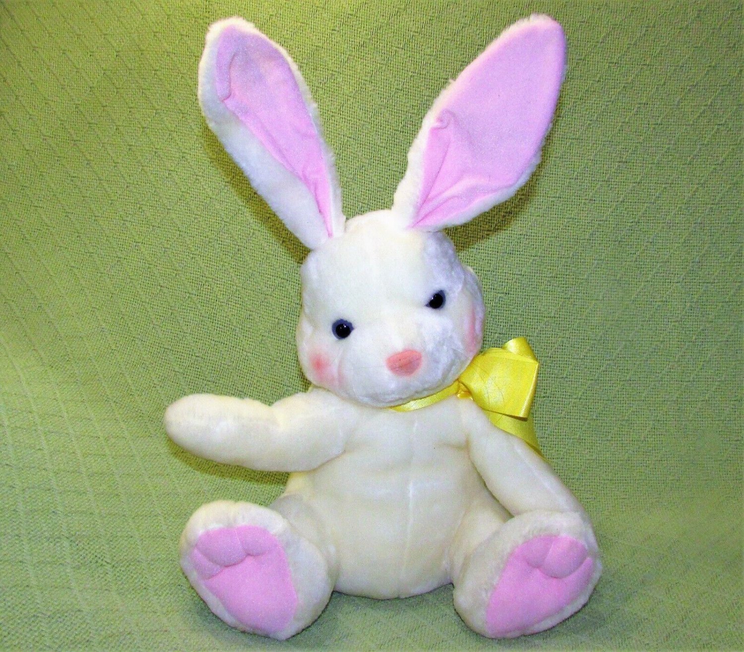 VINTAGE HALLMARK 12" BUNNY WHITE BLUSHING RABBIT BENDABLE EARS 12 ...