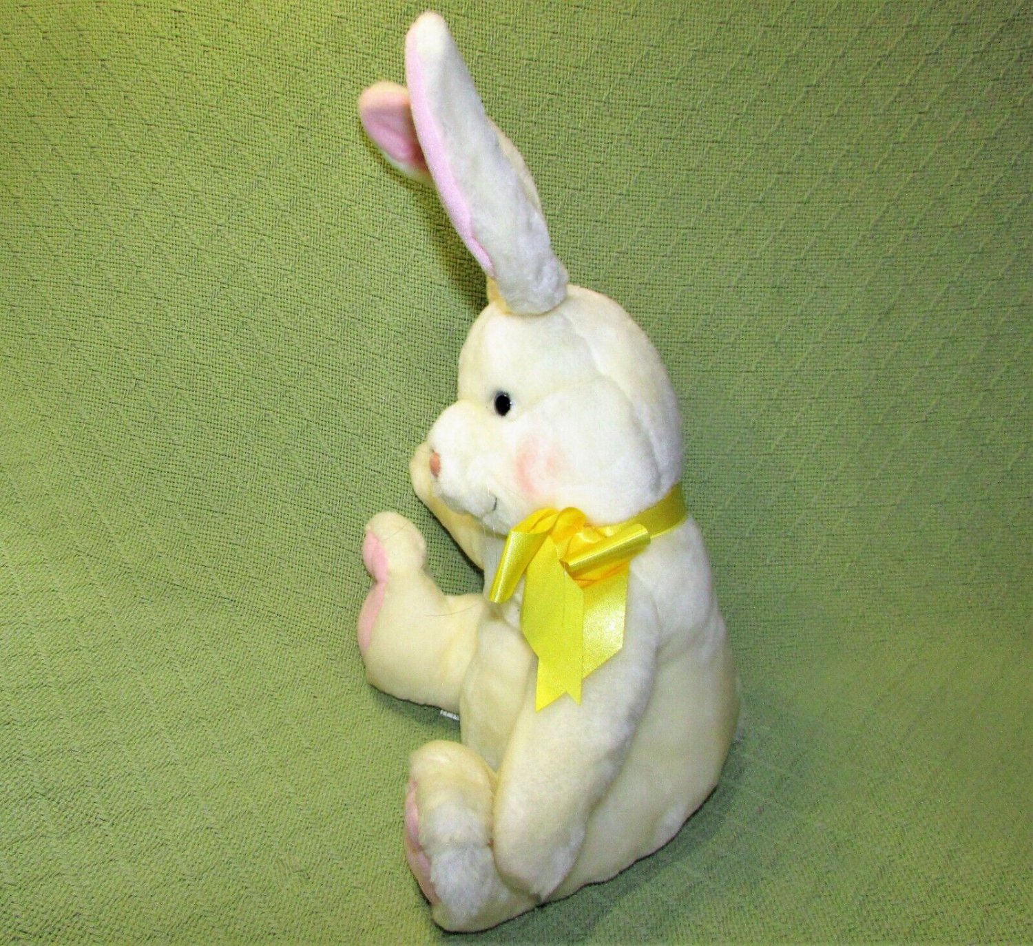VINTAGE HALLMARK 12" BUNNY WHITE BLUSHING RABBIT BENDABLE EARS 12 ...