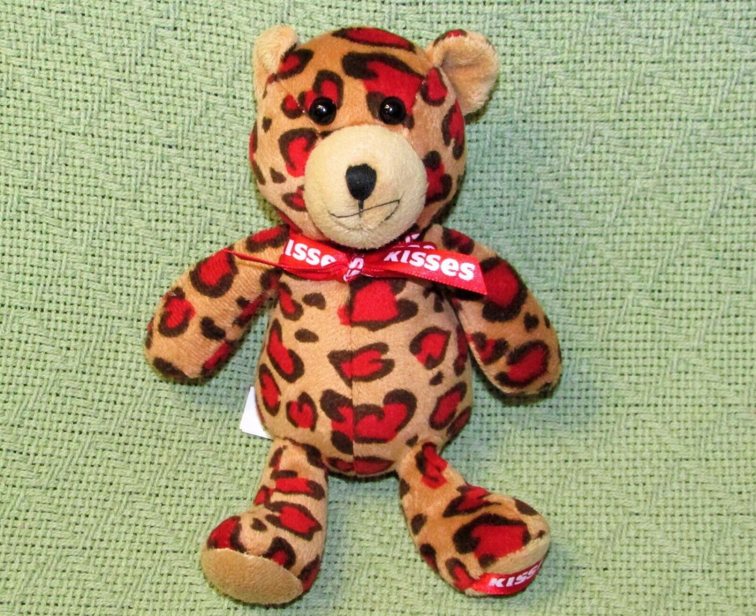 GALERIE HERSHEY'S KISSES COUGAR PLUSH 7" STUFFED ANIMAL RED SATINY RIBBON