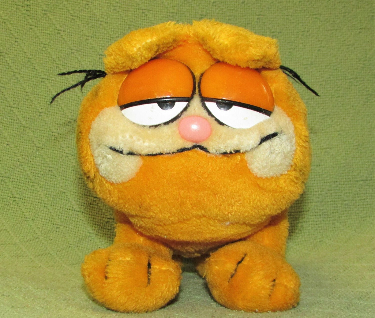 VINTAGE GARFIELD PLUSH 10" STUFFED ANIMAL STANDING UNITED FEATURE TABBY CAT