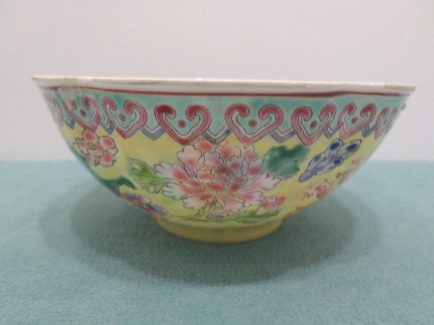 Antique Chinese Rice Bowl Fine Porcelain with Dragon Design Original Box