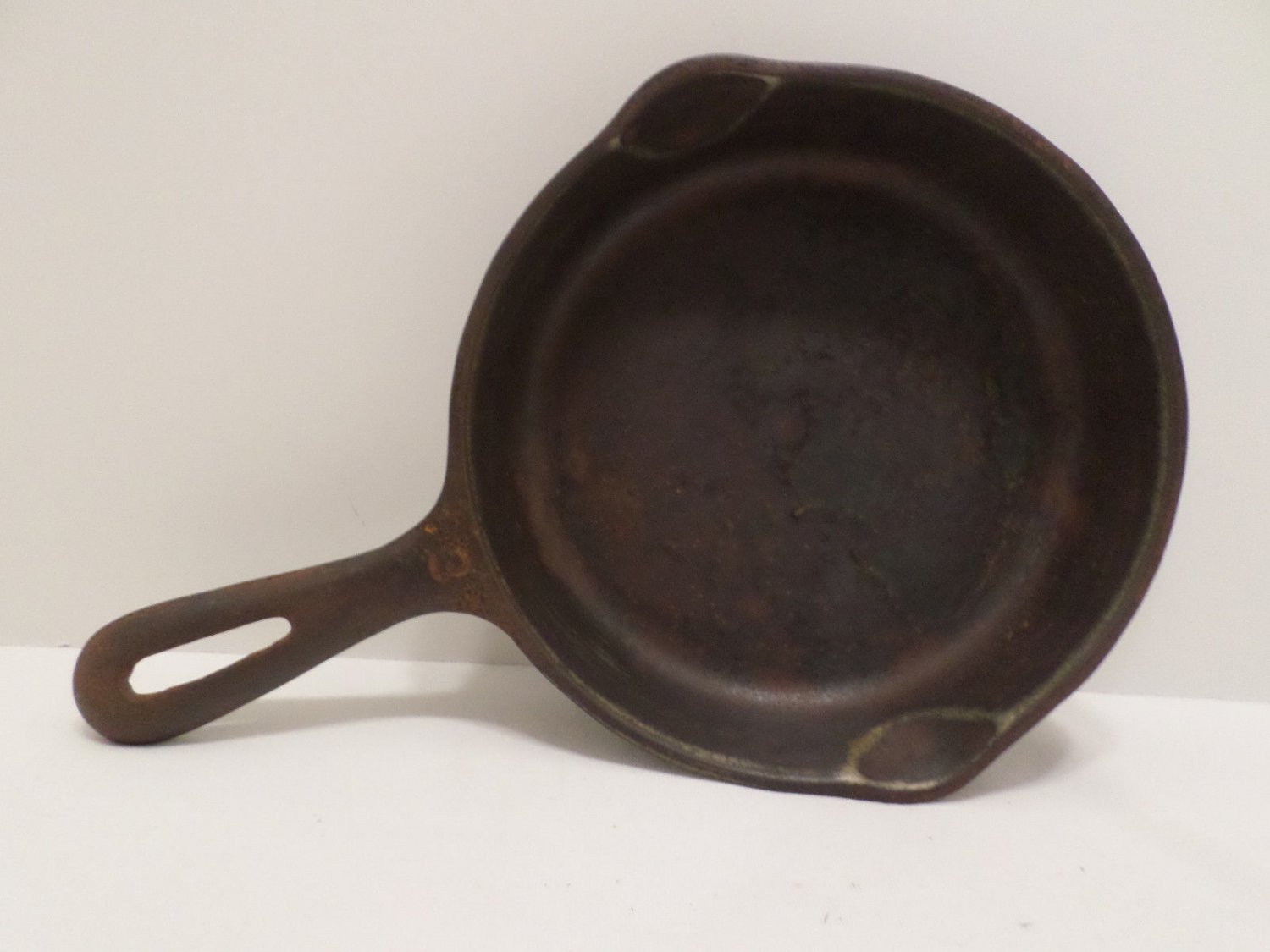 Vintage Cast Iron Skillet 6 1/2" No. 3