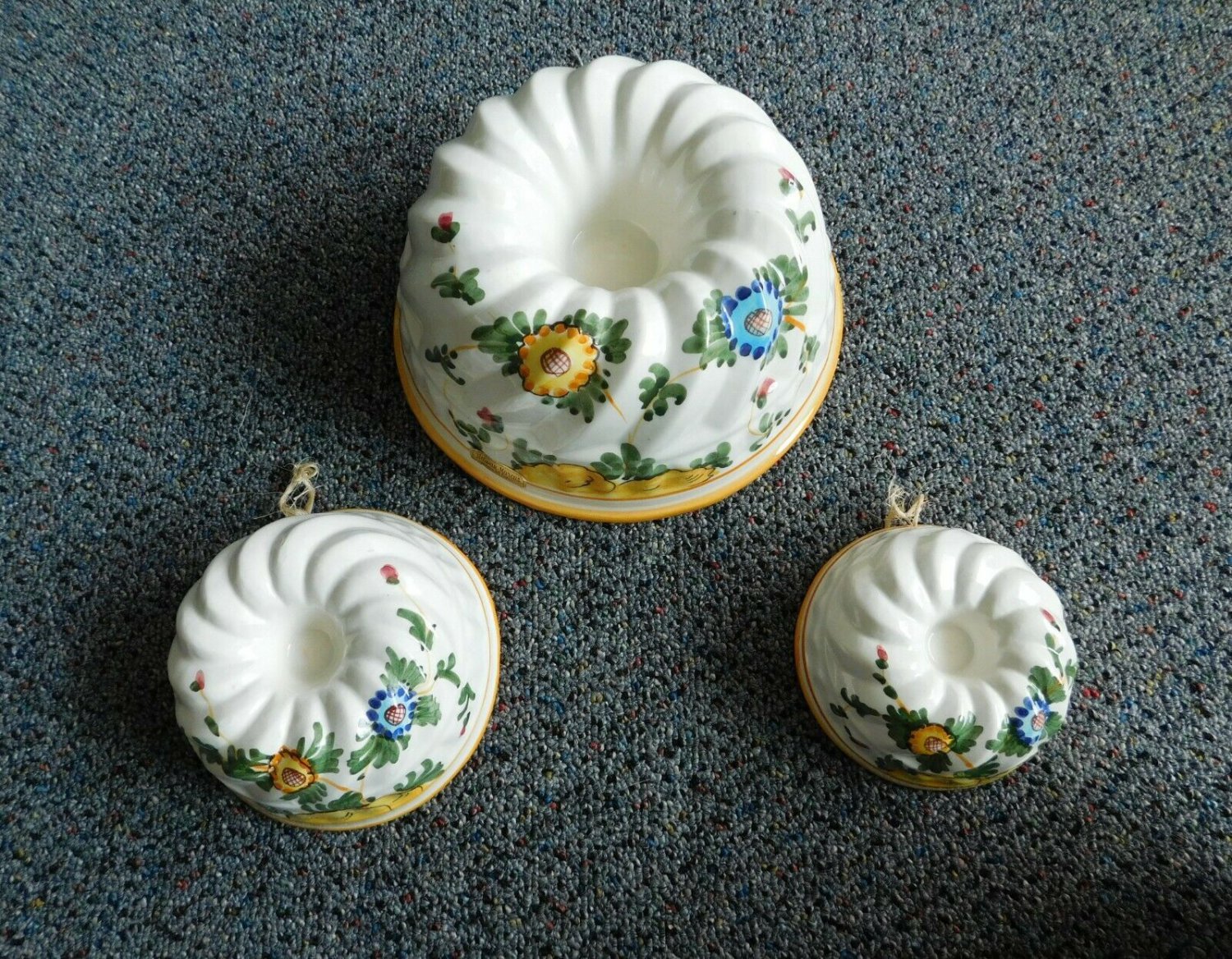 3 Italian Majolica Ceramic Pottery Mold Floral Italy Hand Painted ...