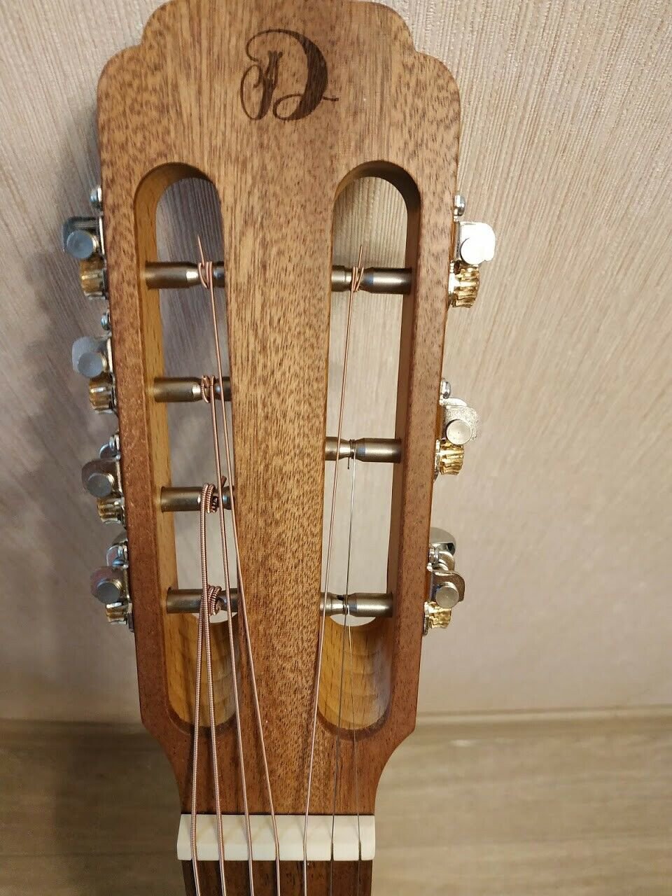 ”Russian Guitar" acoustic 7-string guitar. Solid spruce, maple, walnut ...