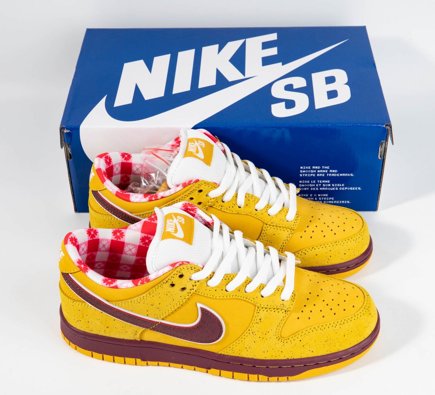 Nike SB Dunk Low Yellow Lobster_1