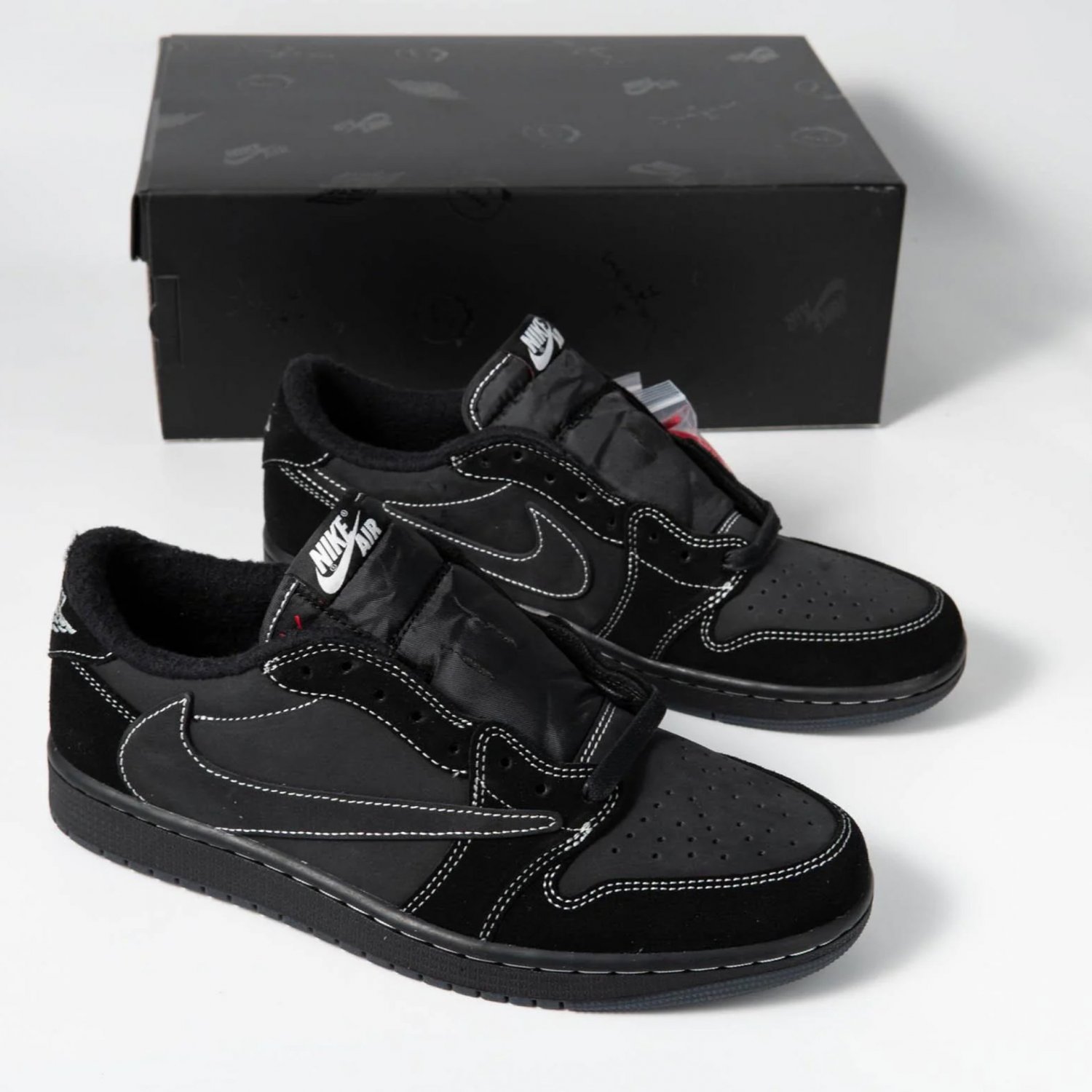 Air Jordan 1 Low Black Phantom X Travis Scott Cactus Jack