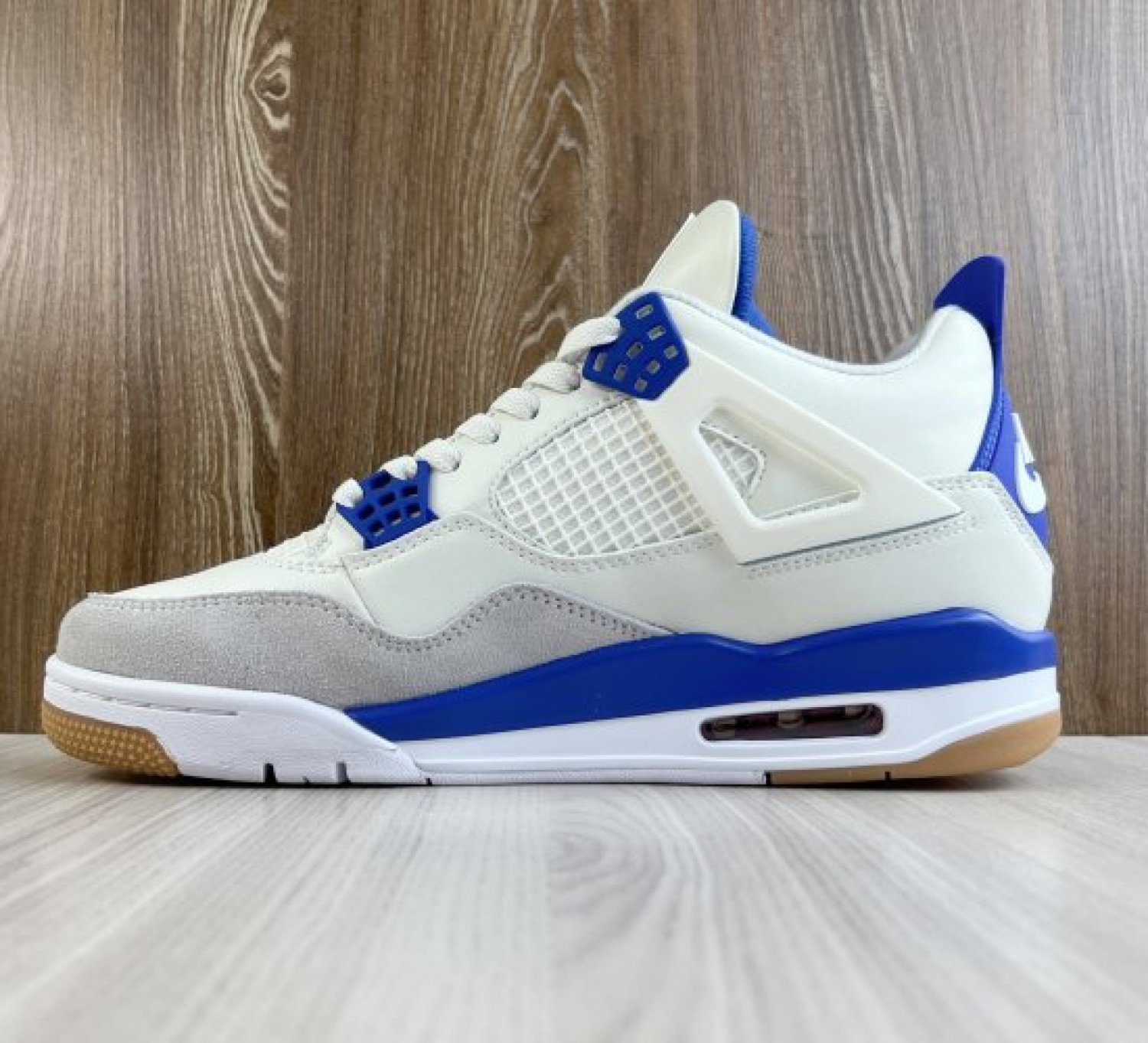Nike SB x Jordan 4 white blue