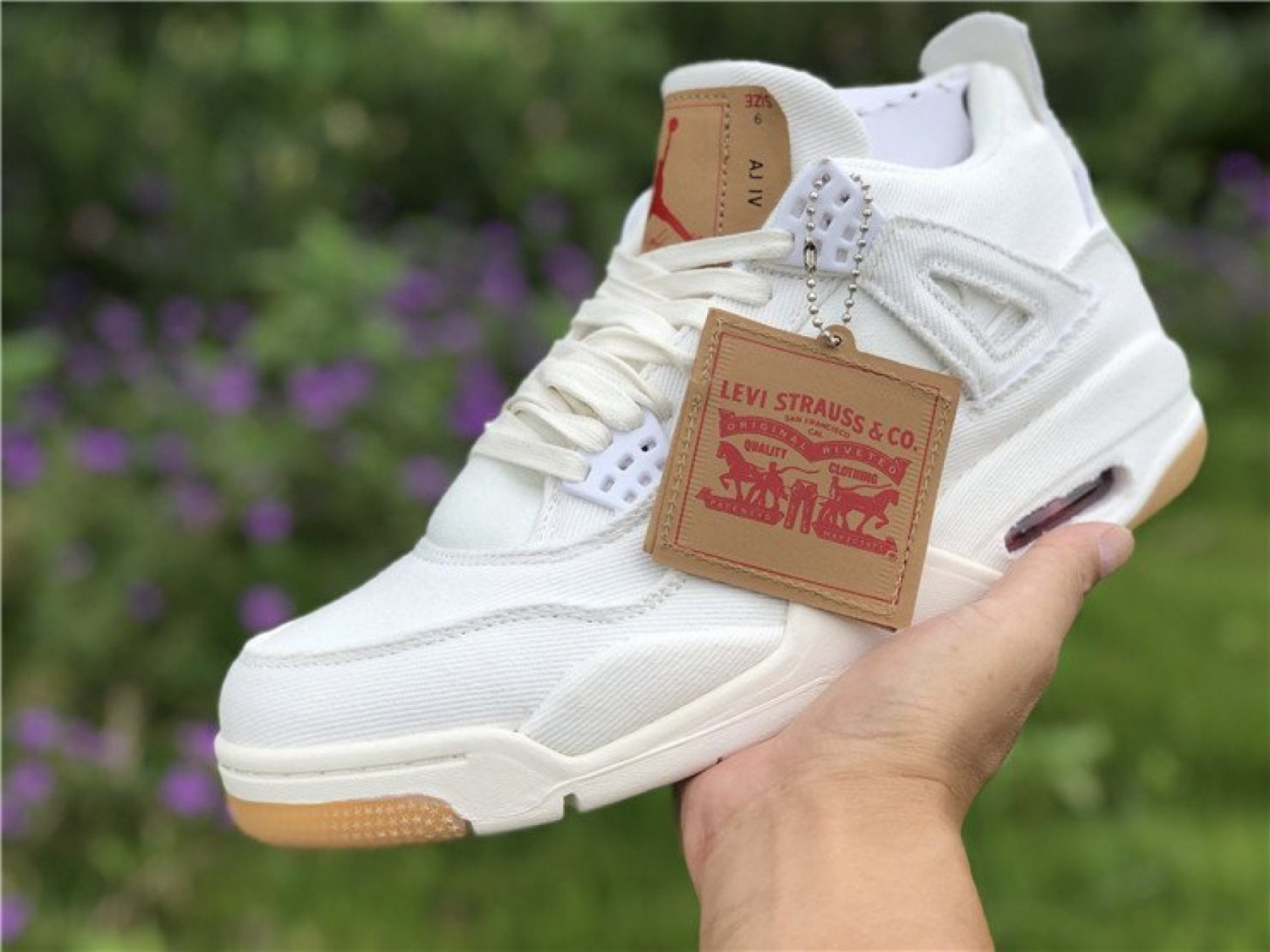 Levi’s X Air Jordan 4 “White Denim”