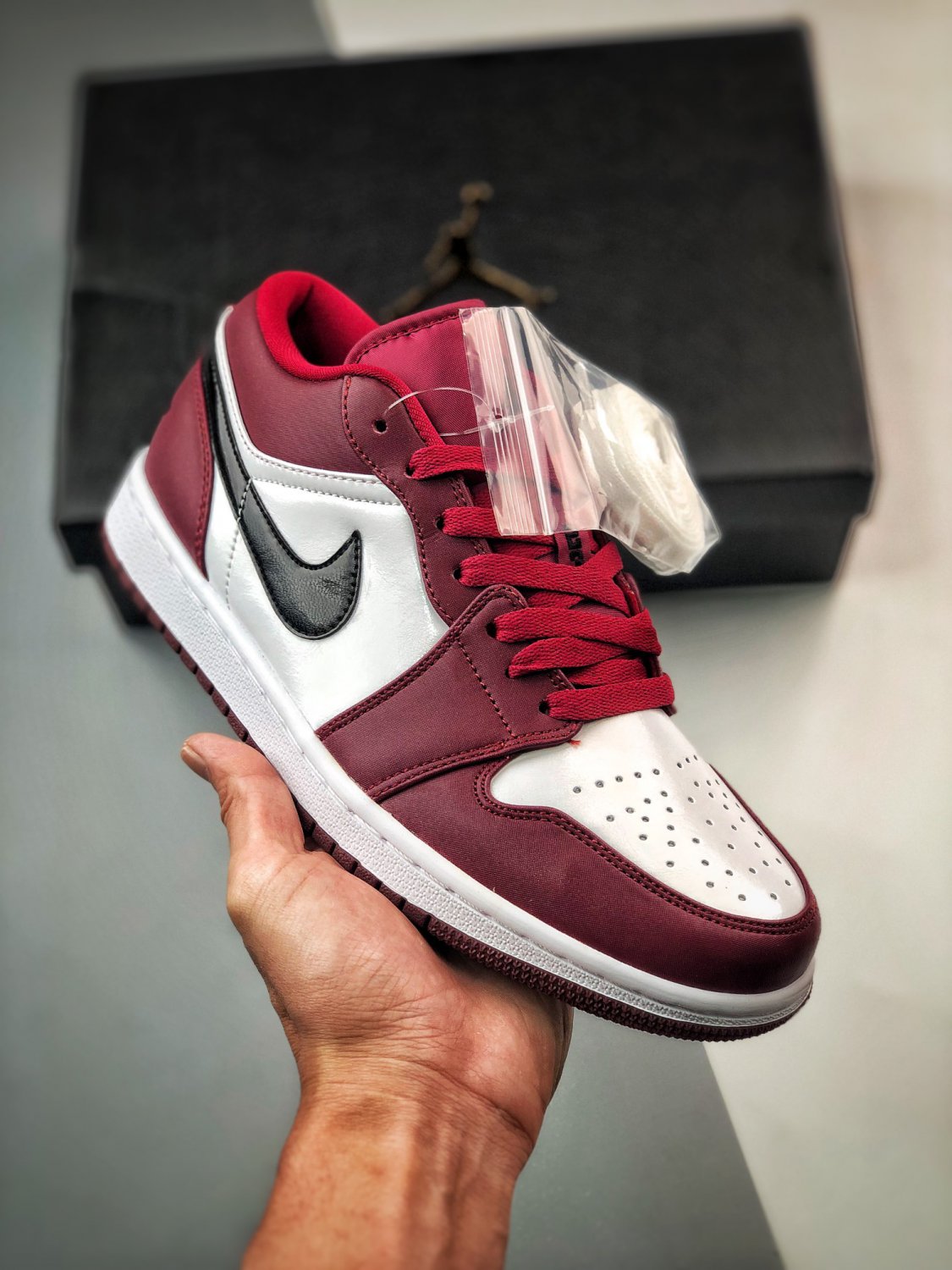 2024 & 2025 air jordan 1 low noble redwhiteblack 553558-604