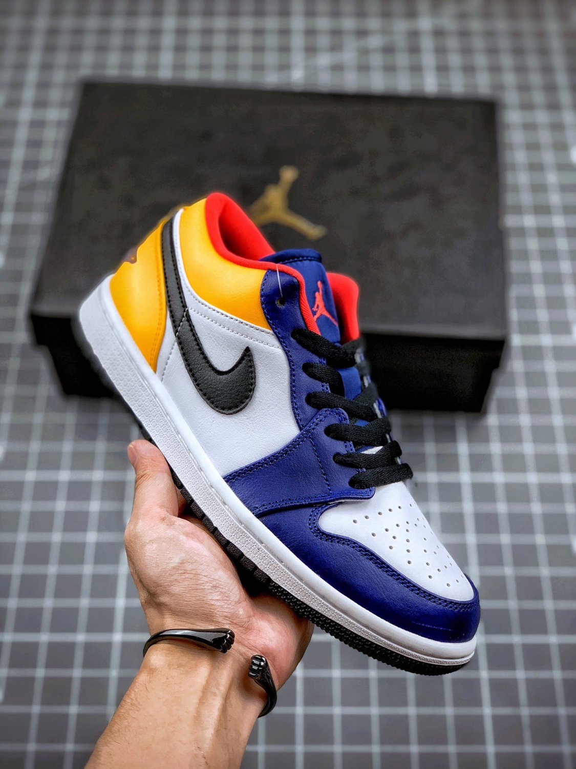 2024 & 2025 air jordan 1 low whiteroyal blue-yellow 553558-123
