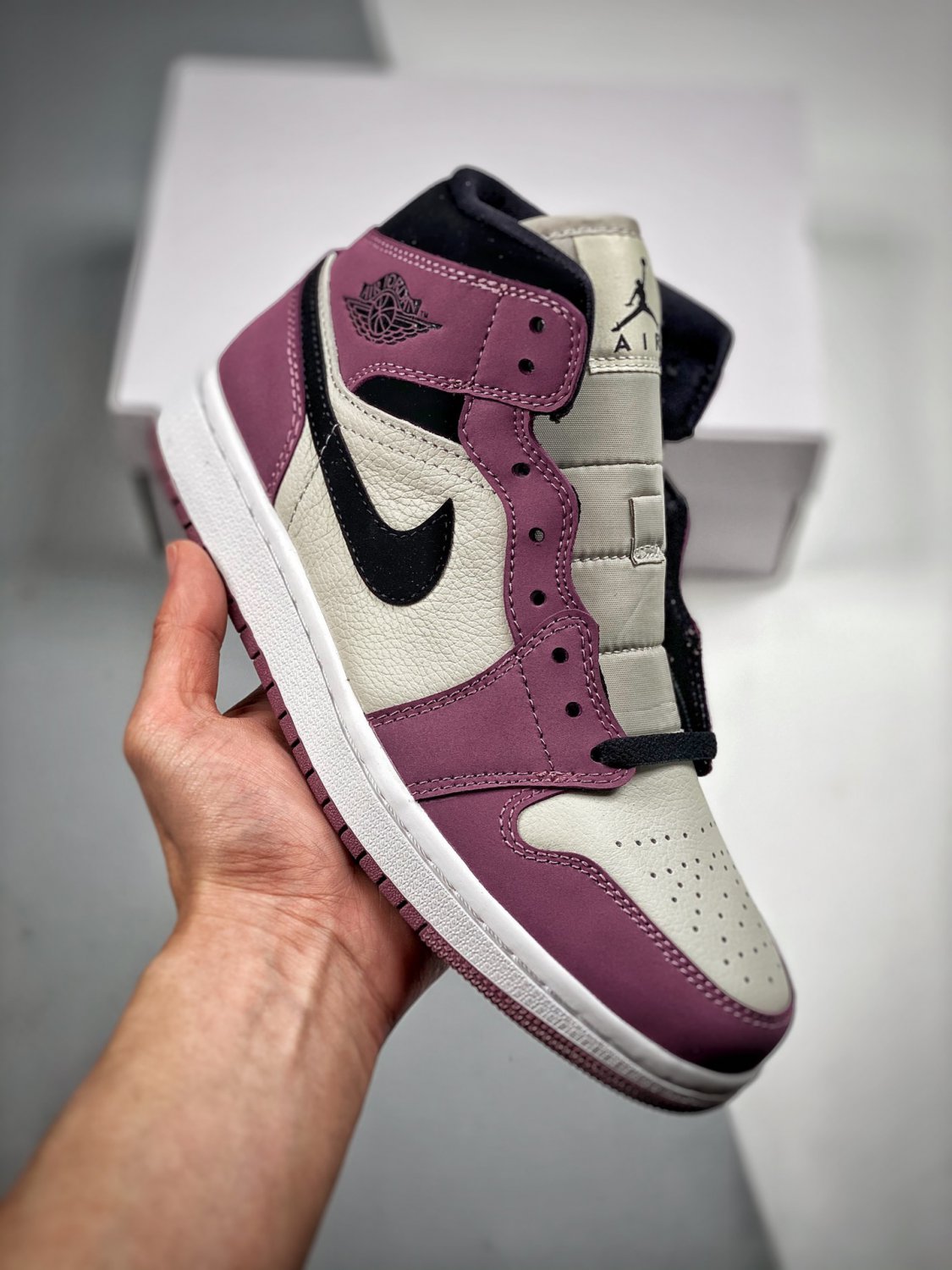 2024 & 2025 air jordan 1 mid whiteberry pink-black dc7267-500
