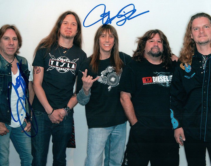 Tesla Jeff Keith + Signed Autographed Group Photo UACC RD RACC TS