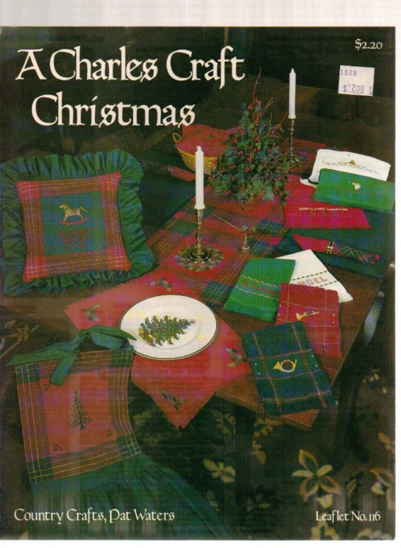 A CHARLES CRAFT CHRISTMAS to cross stitch