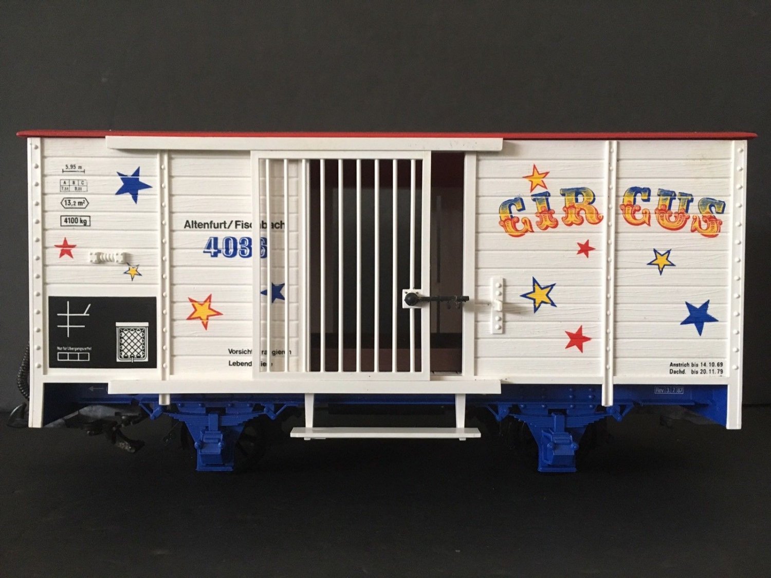 LGB 4036 CIRCUS Box CAR - Animal ramp in car, G scale Model Train