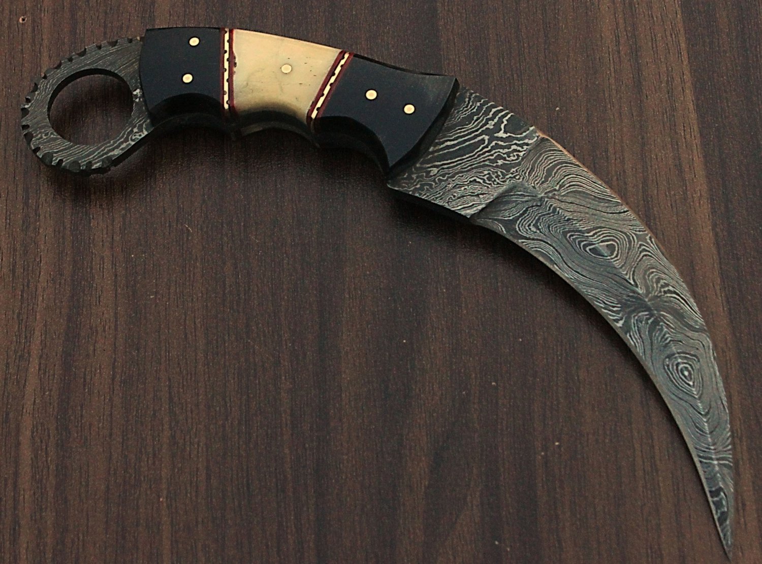 Handmade Damascus Karambit (original buffalo bone and camel bone handle)