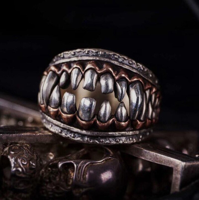 Crazy Vampire Devil tooth Vintage Resizable Ring Free Shipping