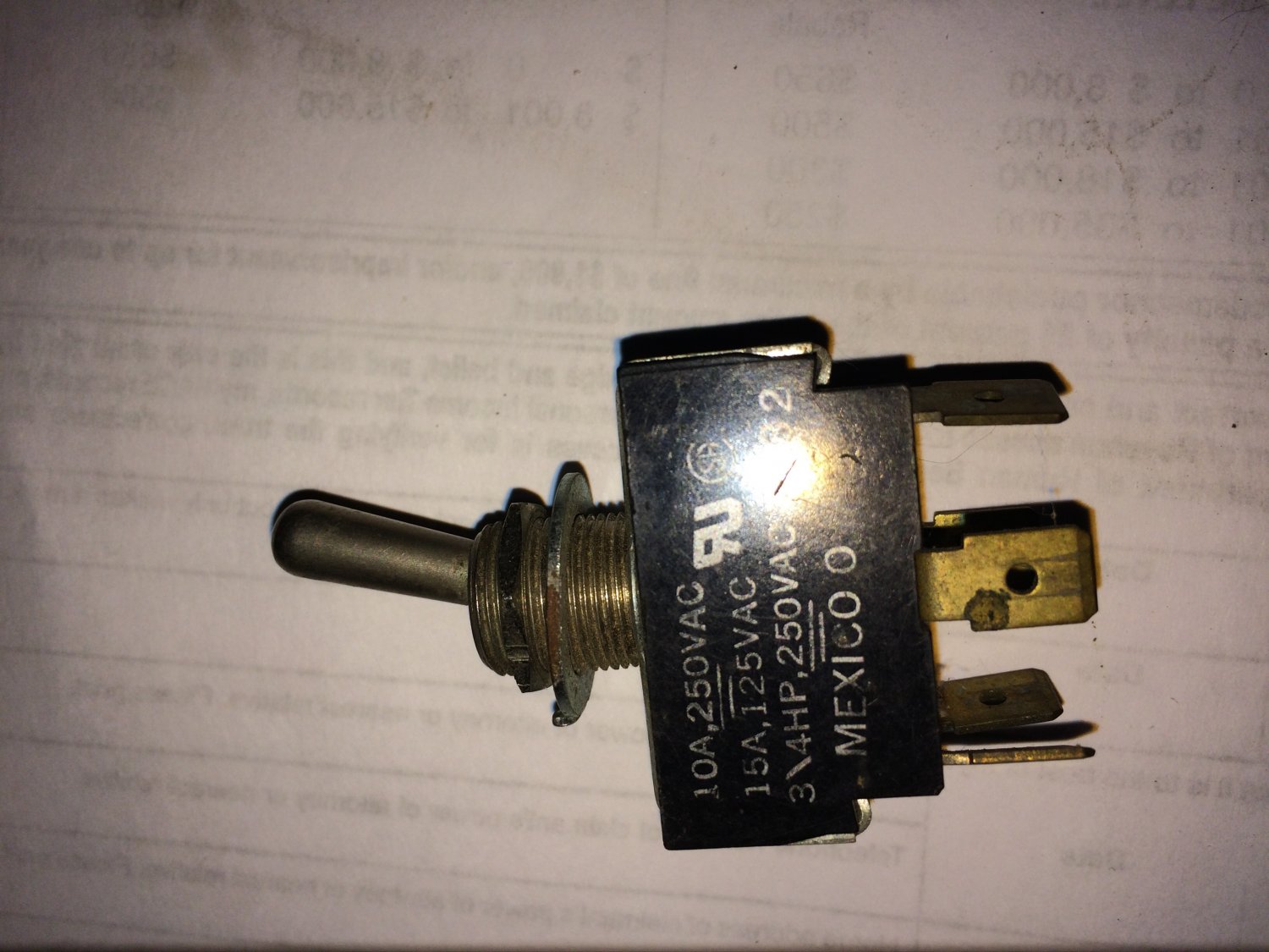 Carling Toggle switch 6 terminals Momentary