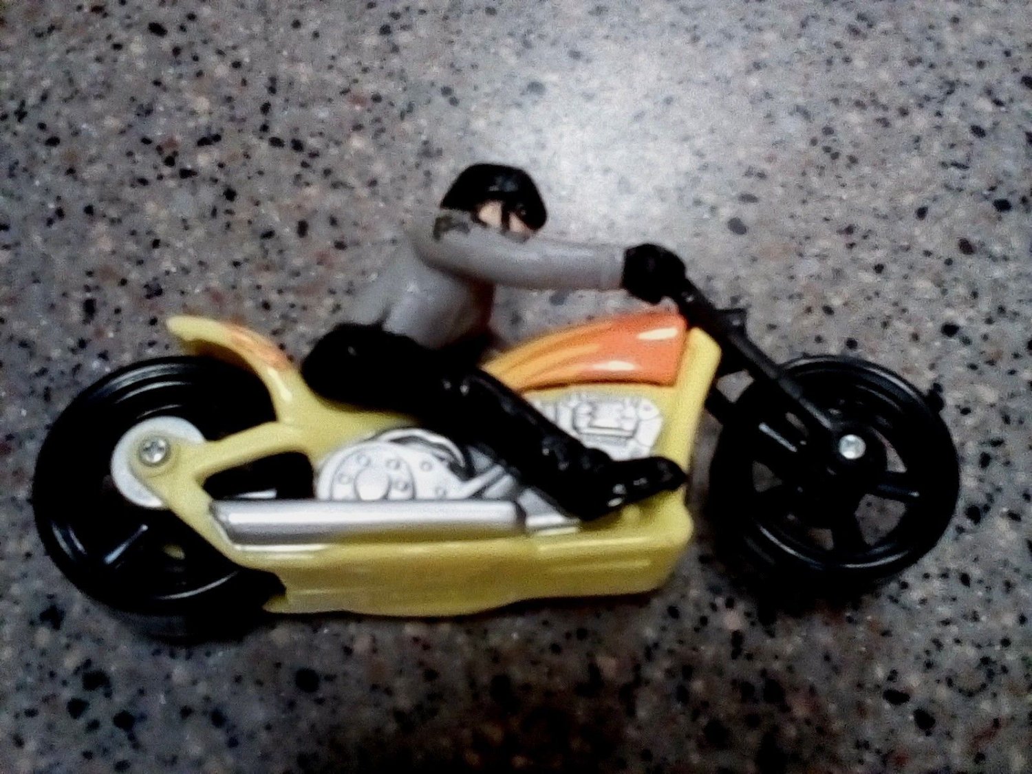 MAISTO " CHOPPER " 1:18 SCALE DIECAST MOTORCYLE W. RIDER L@@K!!TOY