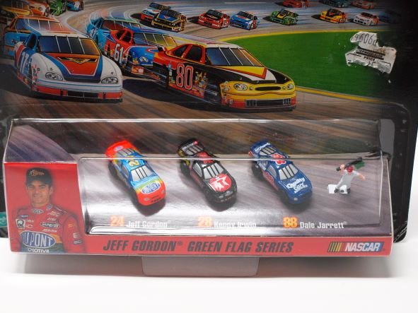 Micro Machines Winner's Circle NASCAR Jeff Gordon Green Flag Series ...