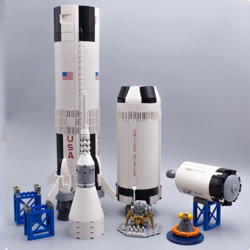 Ideas NASA Apollo Saturn V 92176 Outer Space Model Rocket for Kids and ...