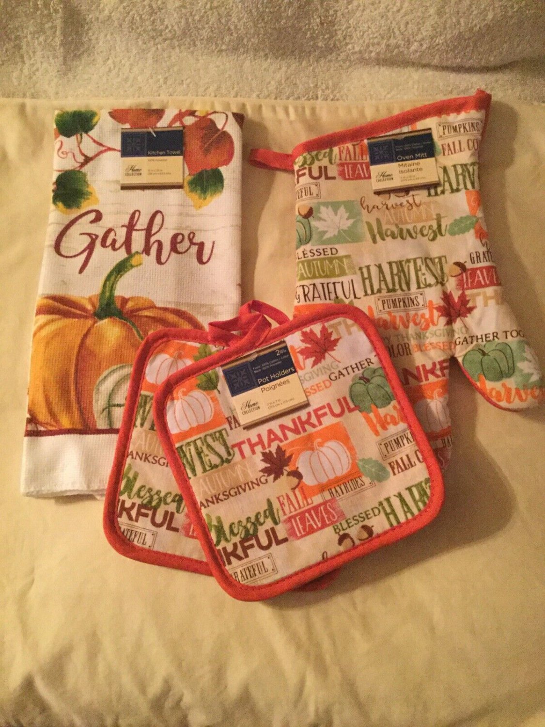 Kitchen fall winter 4 pc towel pot holders oven mitt kitchen pumpkins