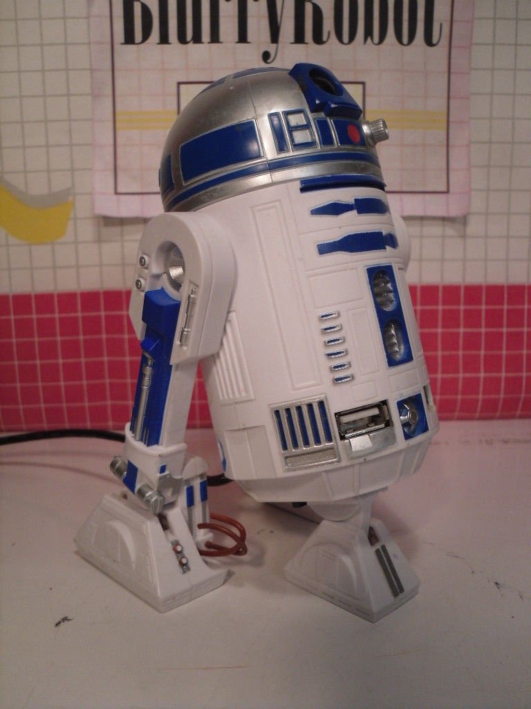 R2D2 Star Wars USB Hub Computer Fandom Geek Collectible R2-D2 Beeps