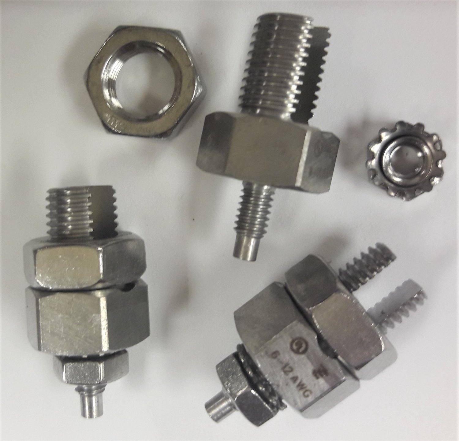 TE Connectivity Tyco Solarlok Grounding Assembly for 6-12 AWG Solid ...