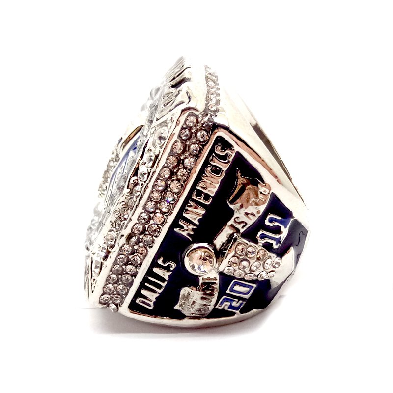2011 DALLAS MAVERICKS BASKETBALL WORLD CHAMPIONSHIP RING