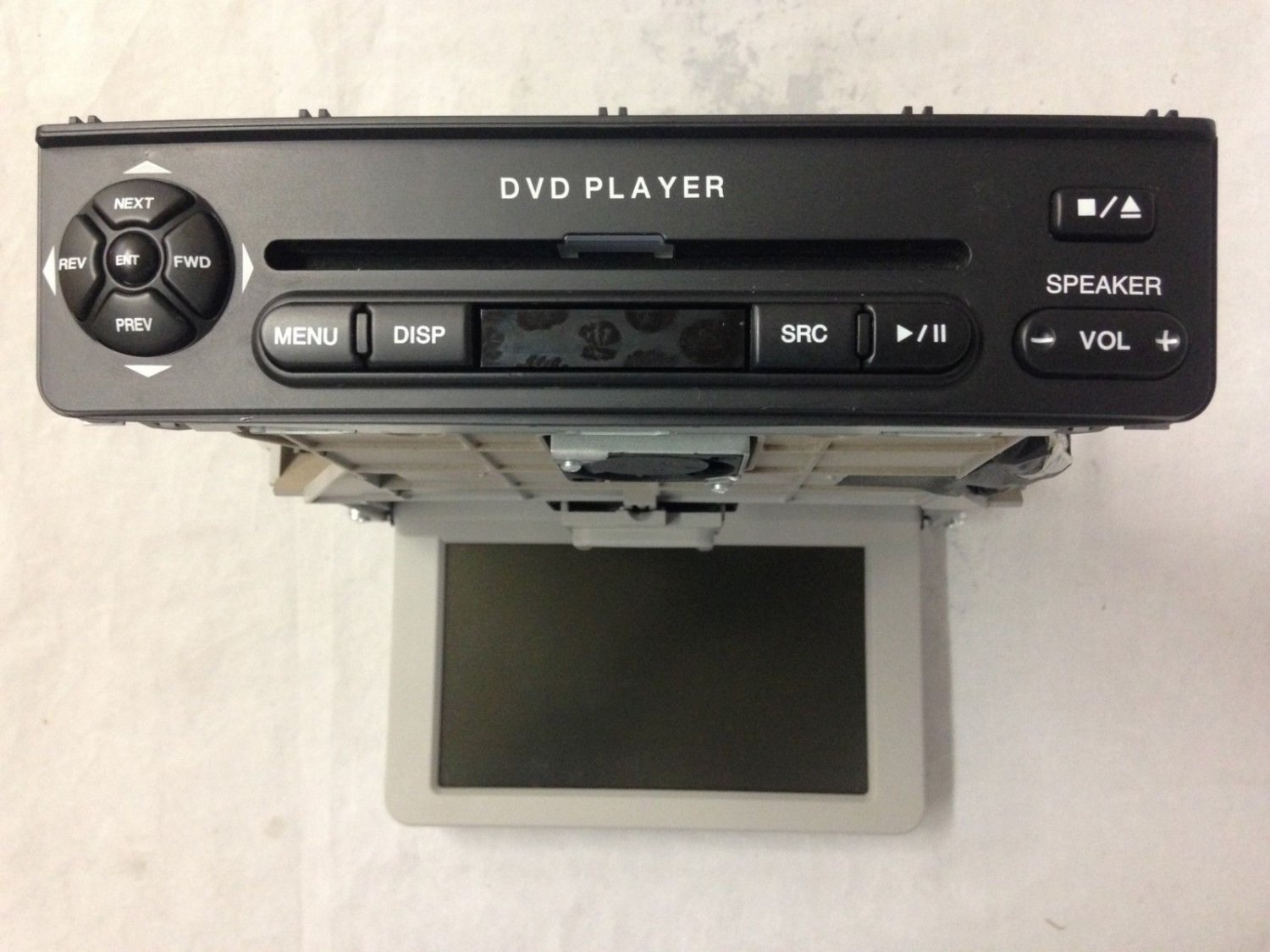 Overhead video rear entertainment system.DVD+LCD display screen.For 06 ...