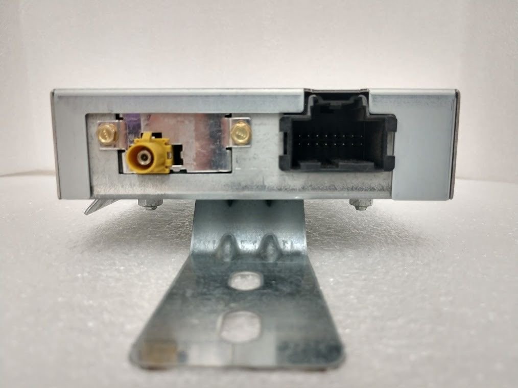 GM XM satellite radio tuner receiver 28040222. SiriusXM