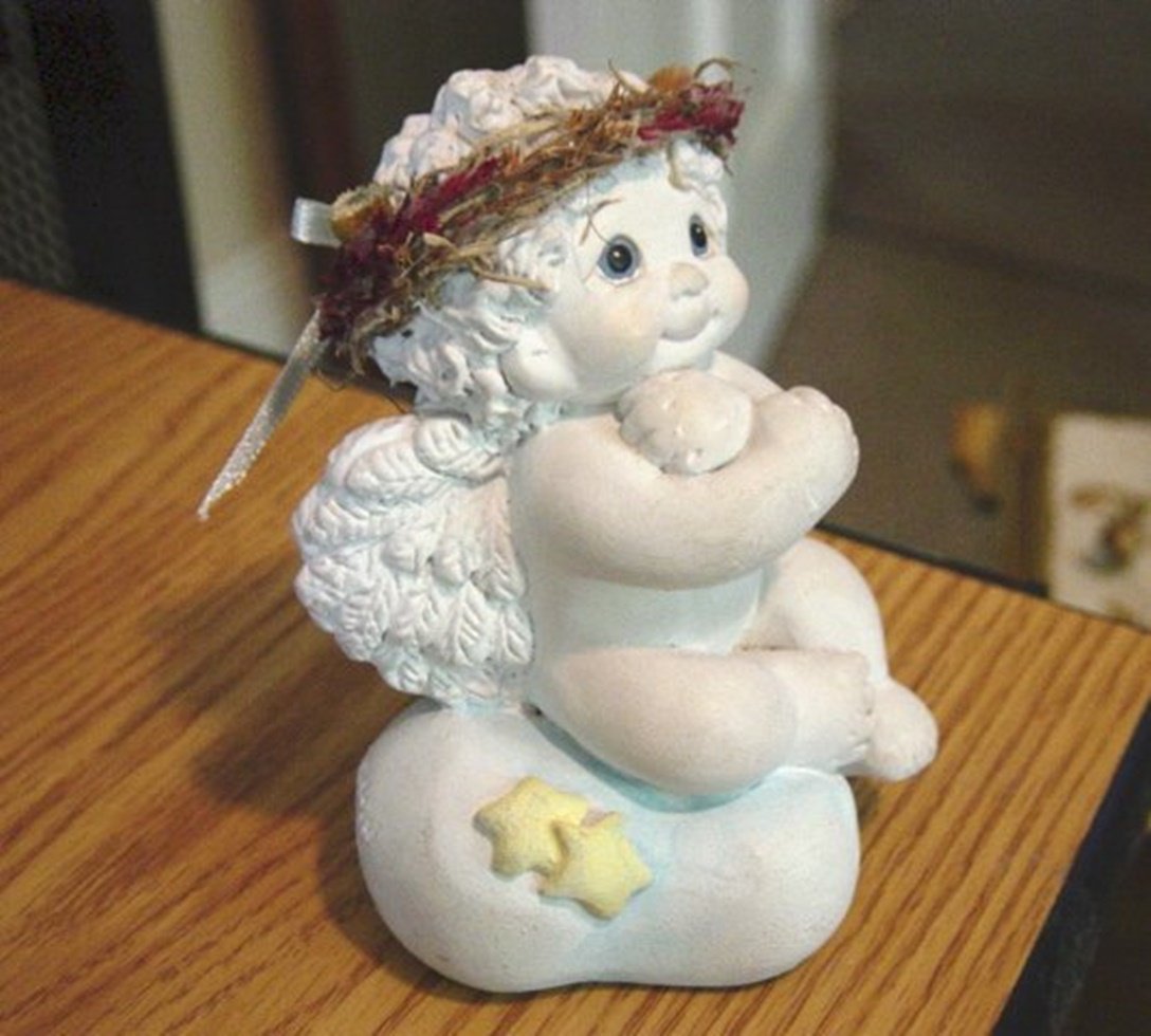 2001 Dreamsicles Language of Love Angel Figurine Signed Kristin #111860