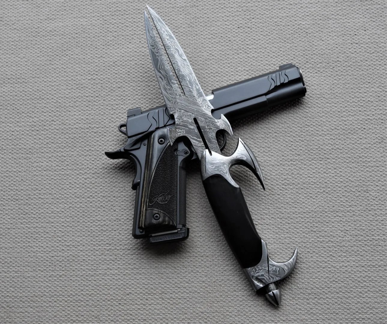 Anaconda Knife 13 Inches long Damascus steel Dagger blade knife