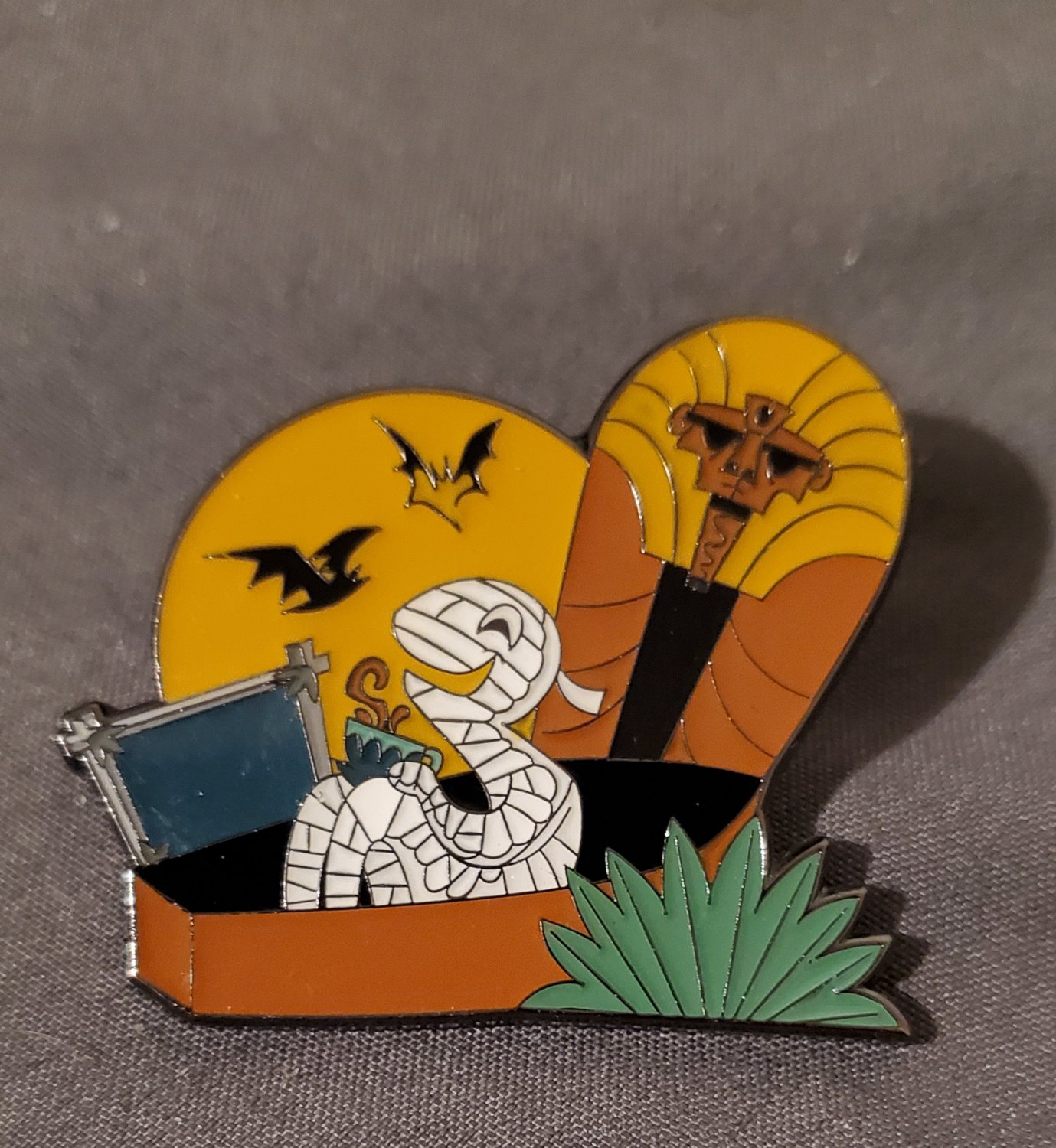Disney Loungefly haunted mansion pin mummy Egyptian tomb