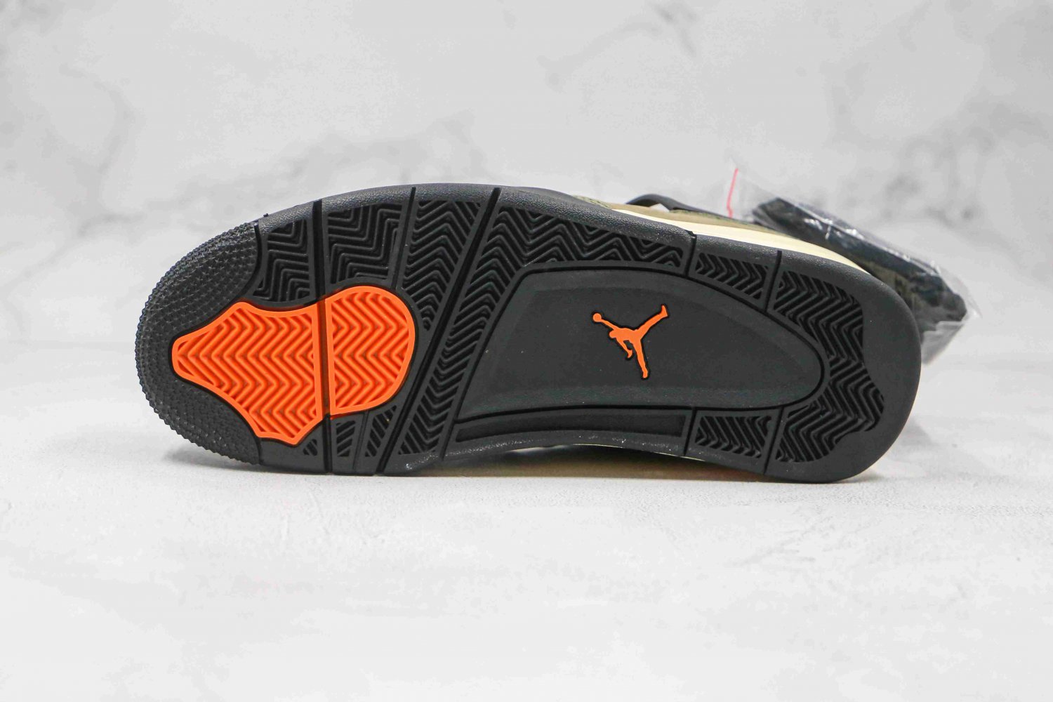 Undefeated x Nike Air Jordan 4 Retro UNDFTD JBM351-M1