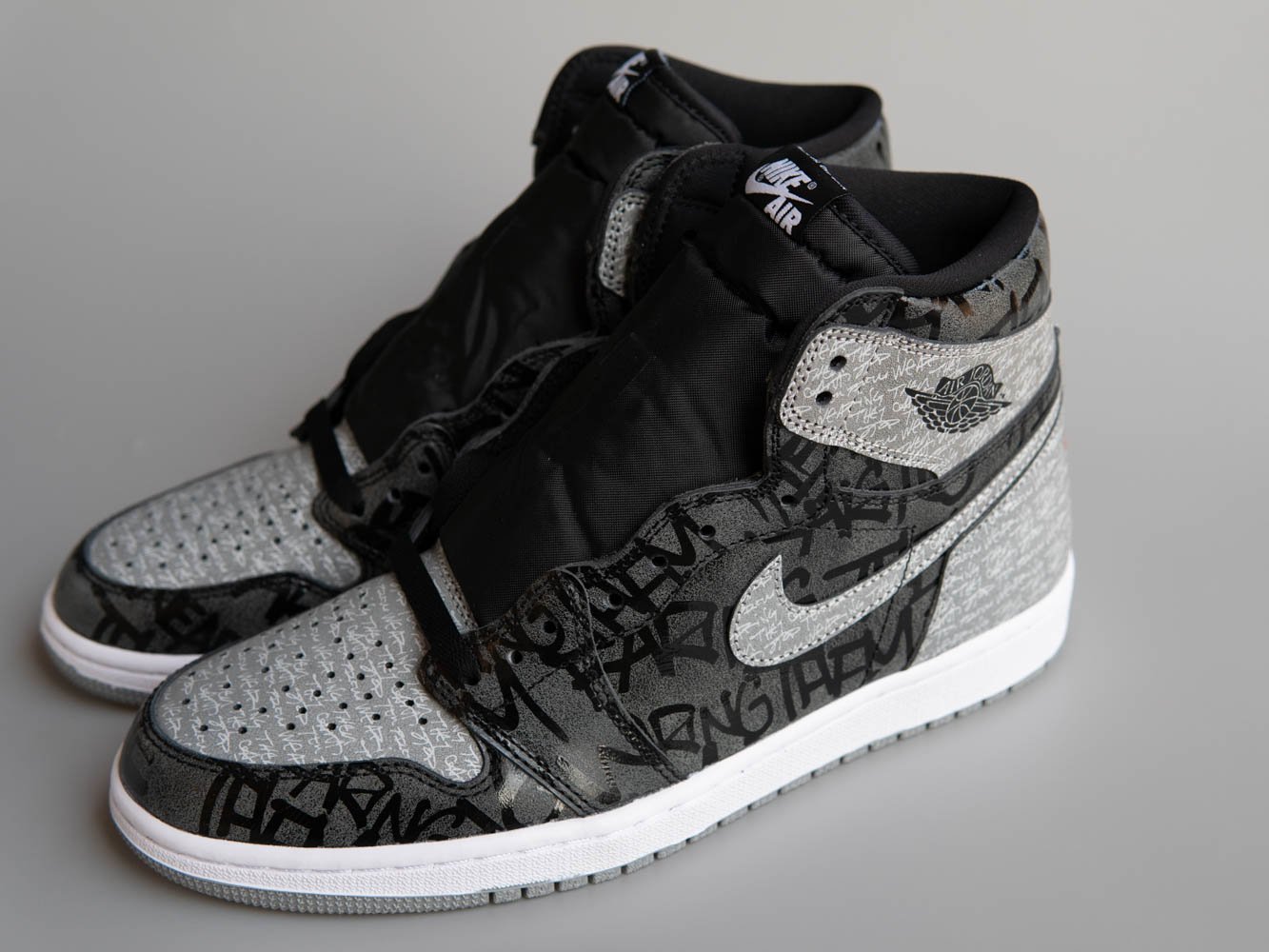 Jordan 1 Retro High Rebellionaire