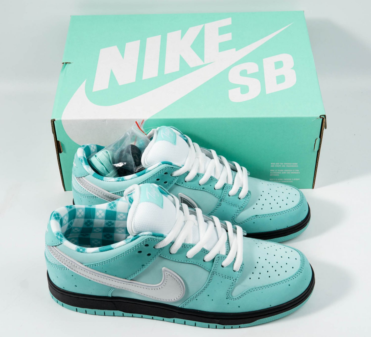 Nike SB Dunk Low Concepts Tiffany Green Lobster