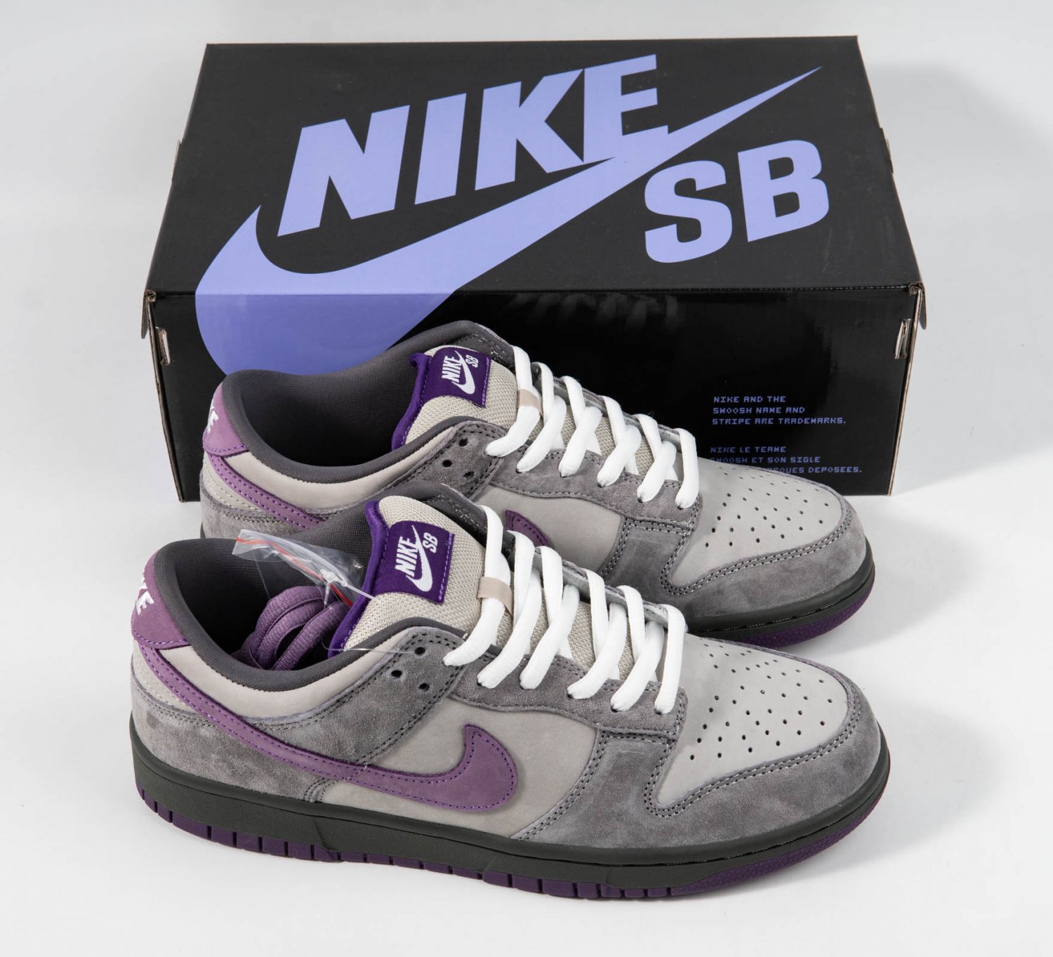 Nike SB Dunk Low Purple Pigeon