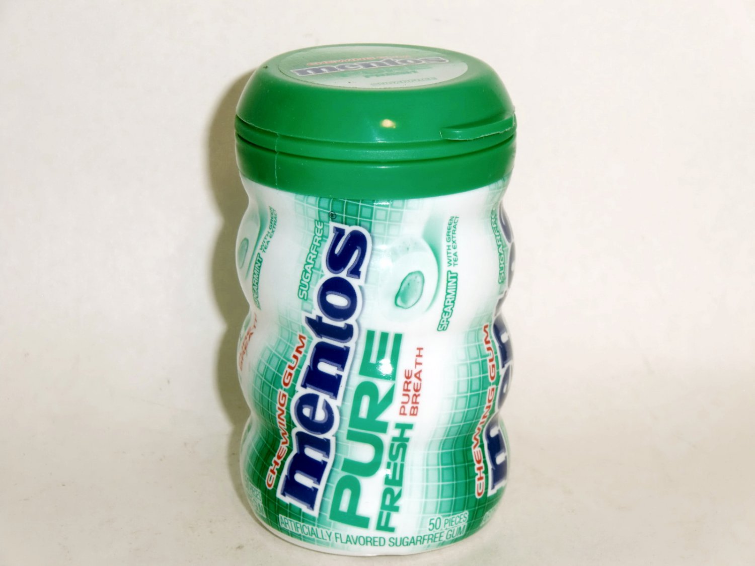 Mentos Pure Fresh Spearmint Sugar Free Chewing Gum Big Curvy Bottle, 3. ...