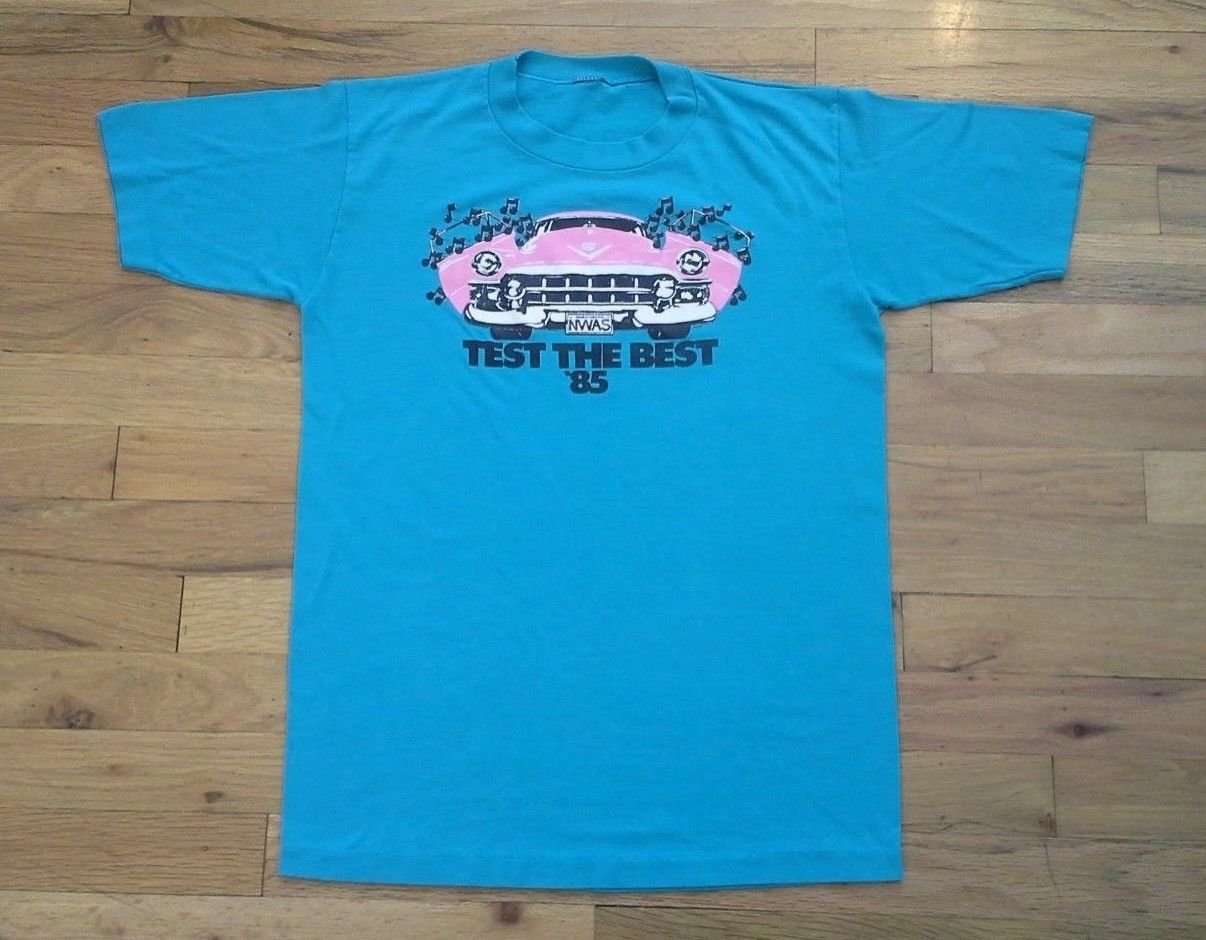 KISW SEATTLE ROCK RADIO CAR AUDIO SOUND vintage t shirt Small pink cadillac